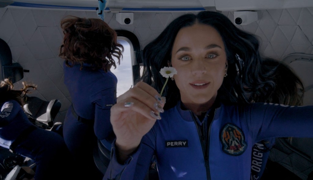 Martha Stewart takes dig at ‘astronaut’ Katy Perry after Blue Origin ...