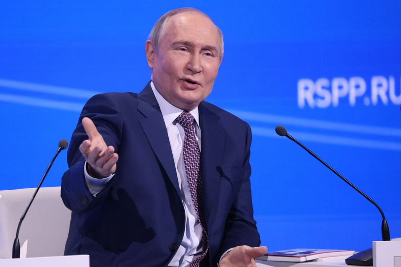 Vladimir Putin announces 'Easter Truce' after Trump's stern peace warning