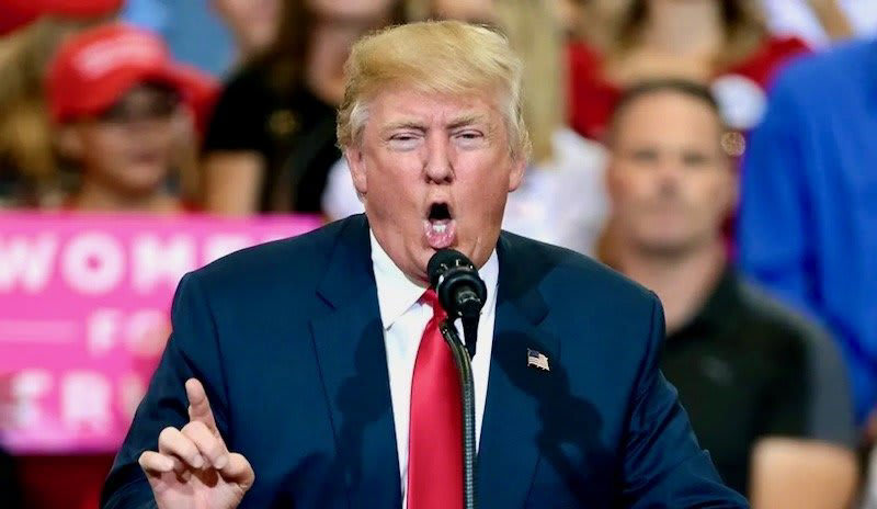'Grandstander!!!' Trump rages at Democratic senator for visiting ... 'Grandstander!!!' Trump rages at Democratic senator for visiting ...