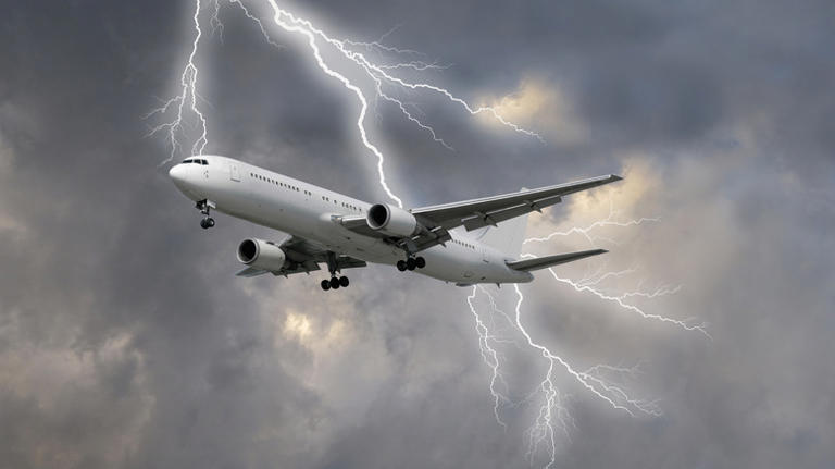 What Happens If Lightning Strikes A Plane?