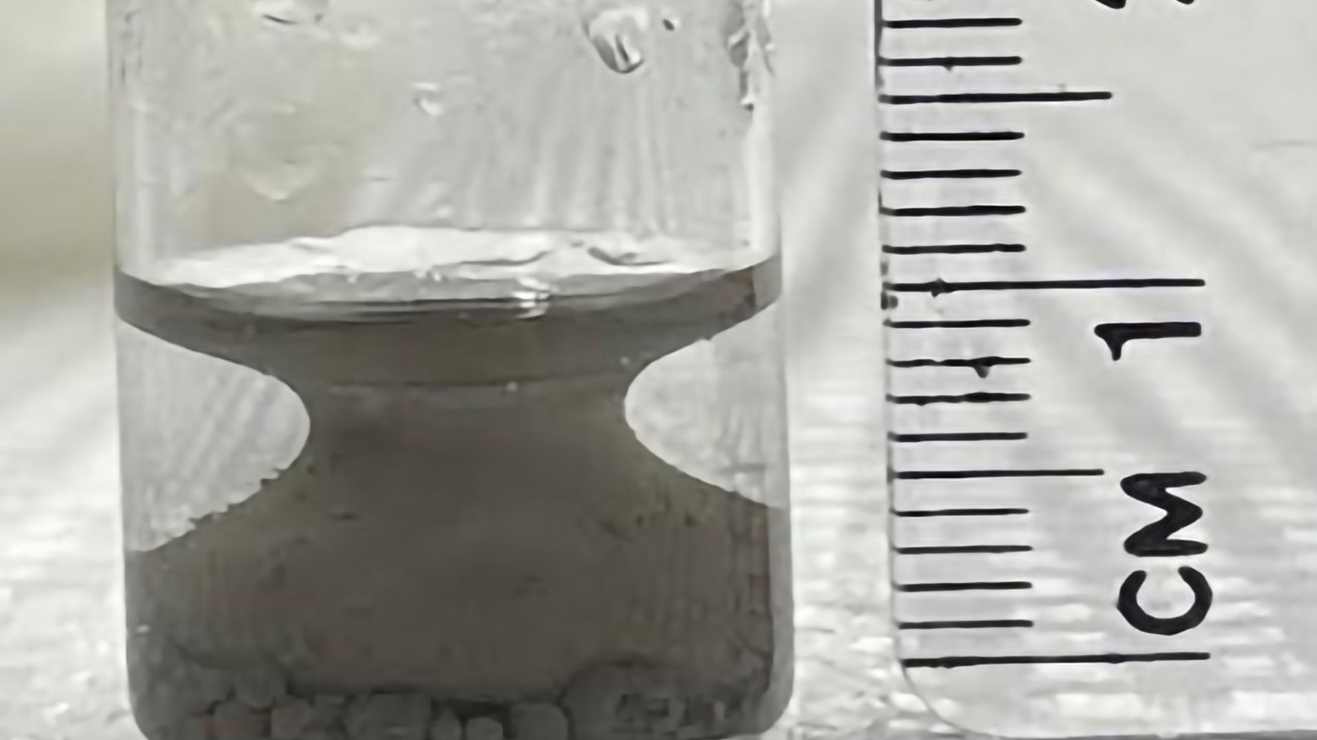 Student accidentally creates 'shape-recovering liquid' that's an ...