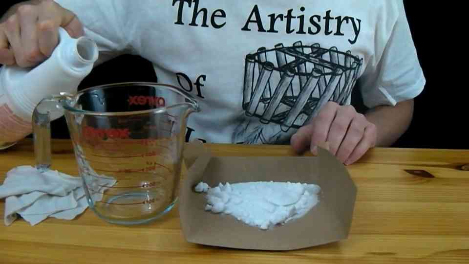 How to Make Flash Paper - Magic Trick Fireballs (Nitrocellulose)