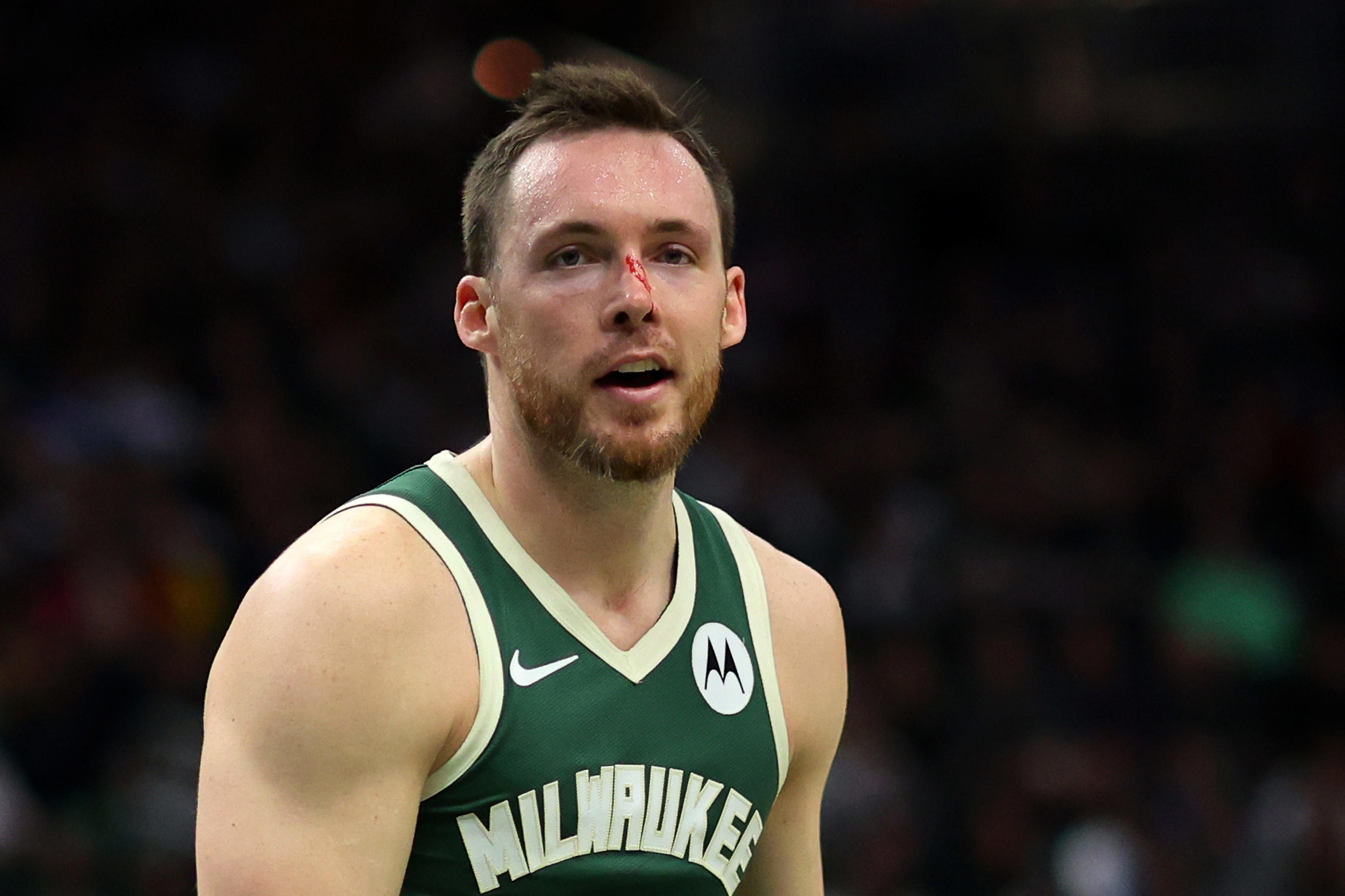 Former executive sues Pat Connaughton's real estate company