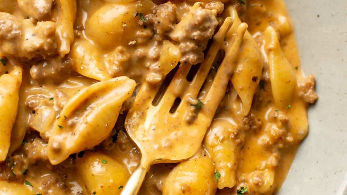 Forks Up: It’s Creamy Pasta O’Clock