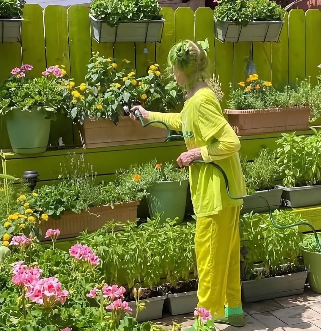 Elizabeth Sweetheart: a mulher que vive intensamente a cor verde