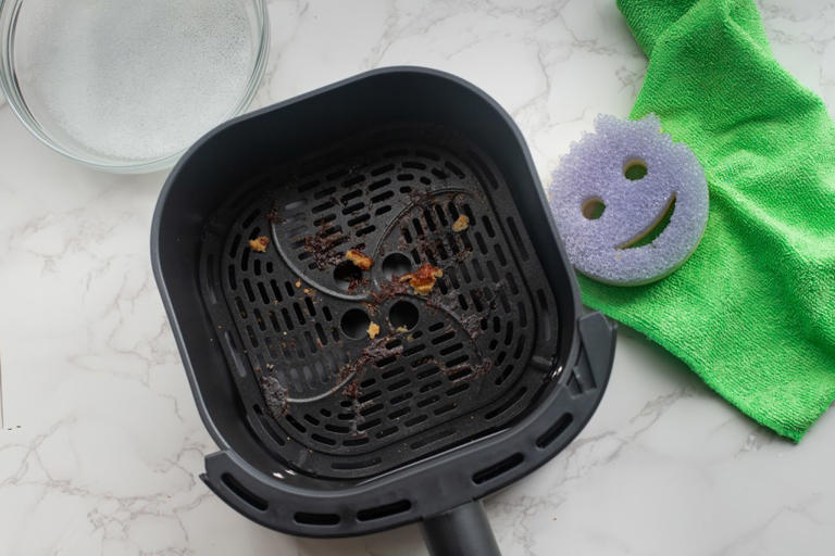 How to Clean an Air Fryer