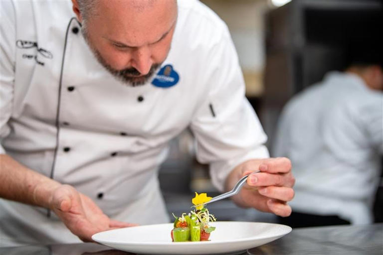 Victoria & Albert's at Disney's Grand Floridian Resort Retains MICHELIN ...