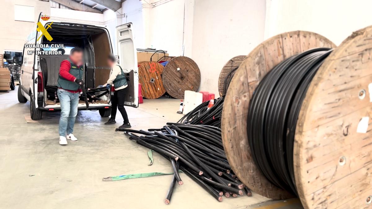 Cinco detenidos por el robo de 3.000 kilos de cable de cobre en Lugo