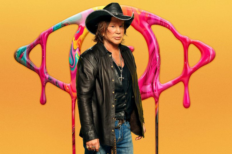 Mickey Rourke 'had visit from undercover agents' over Donald Trump comments