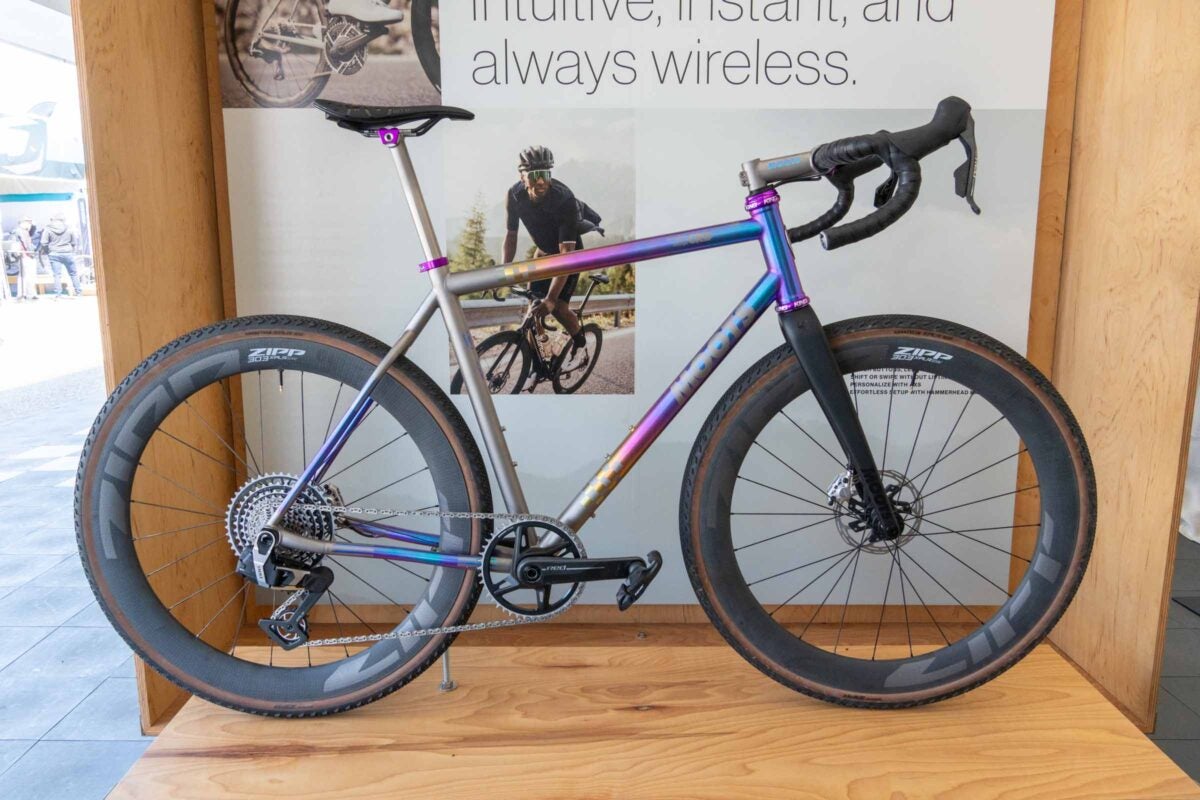 Randoms: 3D-Printed Helmets, Perhaps the Prettiest Moots Yet, and Bike ...