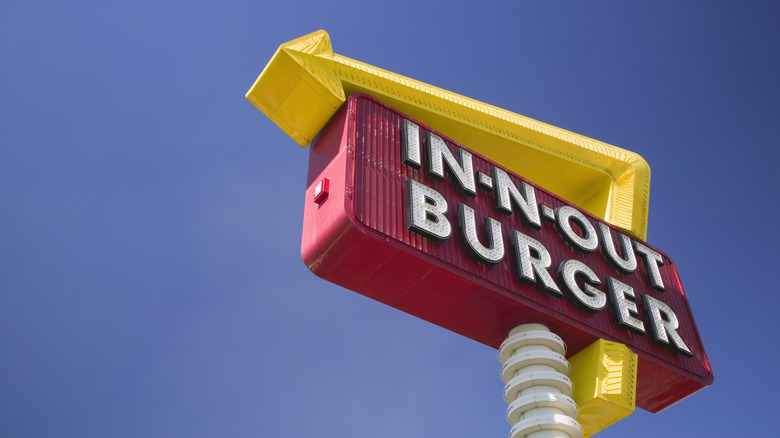 Why So Many Fast Food Restaurants Have A Red Logo