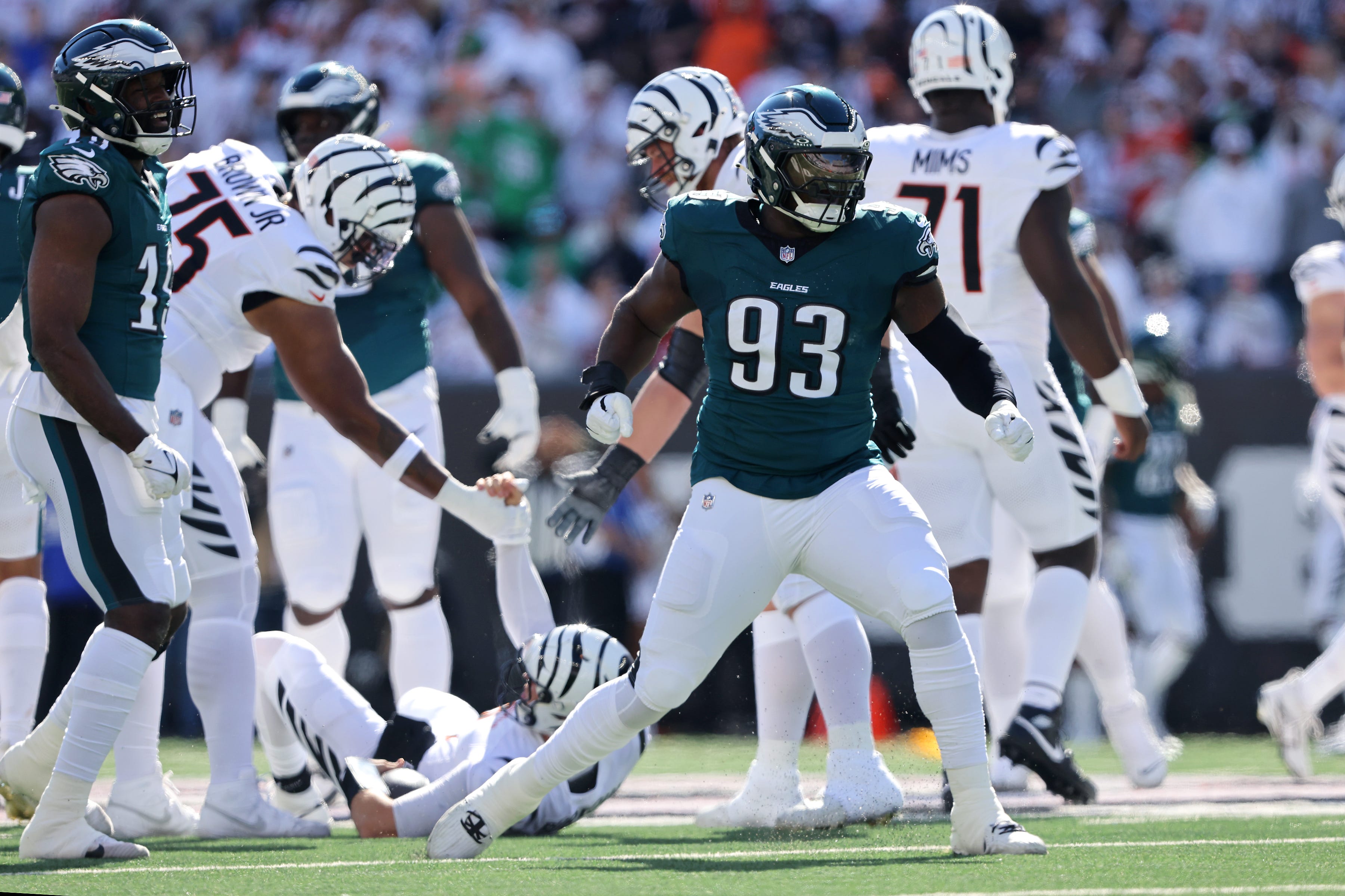 Patriots fans will love what Milton Williams told Keion White