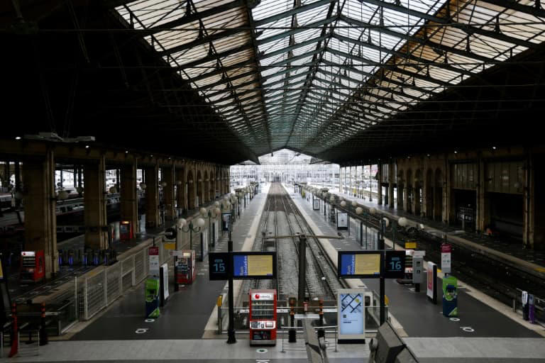 Paris: le trafic des trains fortement perturbé à Gare du Nord à cause d'une panne électrique
