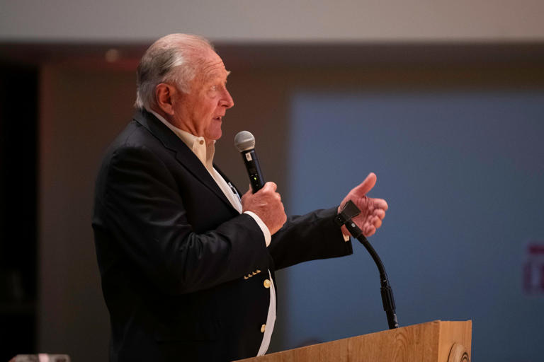 Puebloans lobby for 'Renewable Energy Park' instead of nuclear at ...