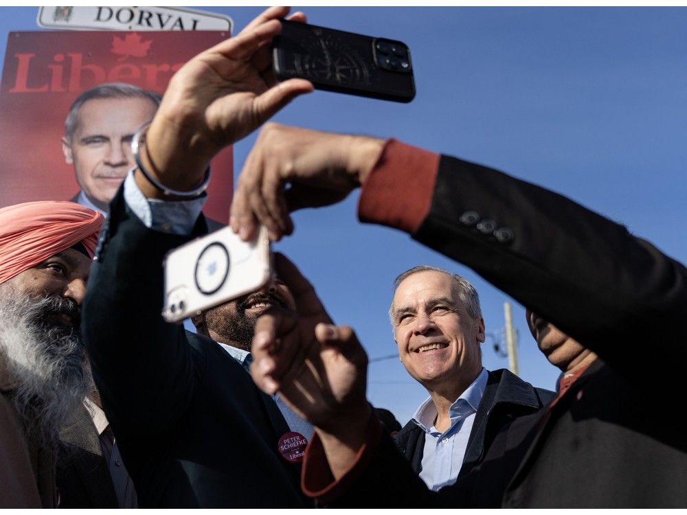 John Ivison: Liberal bus stops near the border and finds reason to be confident