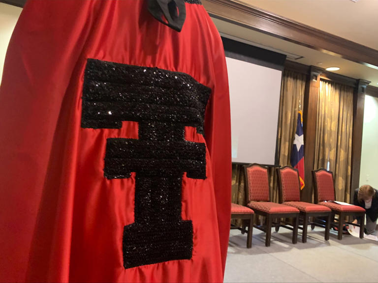 Texas Tech hosts Transfer of Reins, Passing of Guns ceremony