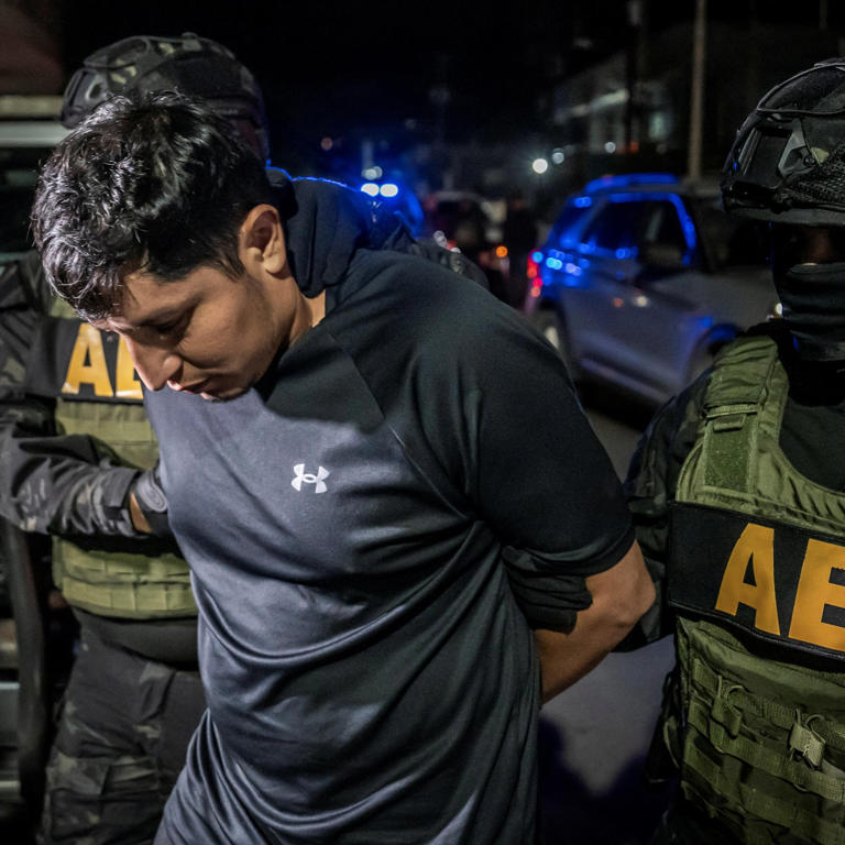 Escaped U.S. inmate wanted in killing of top Mexican officer arrested