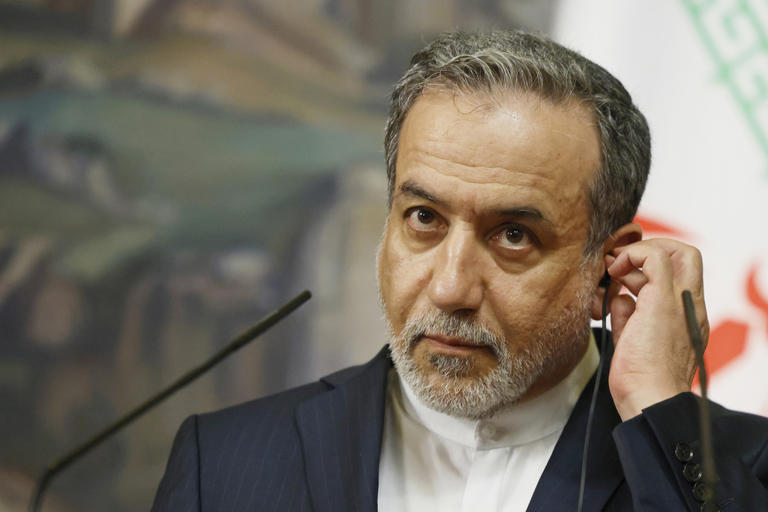 Iran seeks Russia's support for its nuclear talks with US Iran seeks Russia's support for its nuclear talks with US