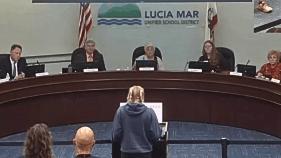 Teen speaks on transgender locker room incident, told to 'wrap it up'