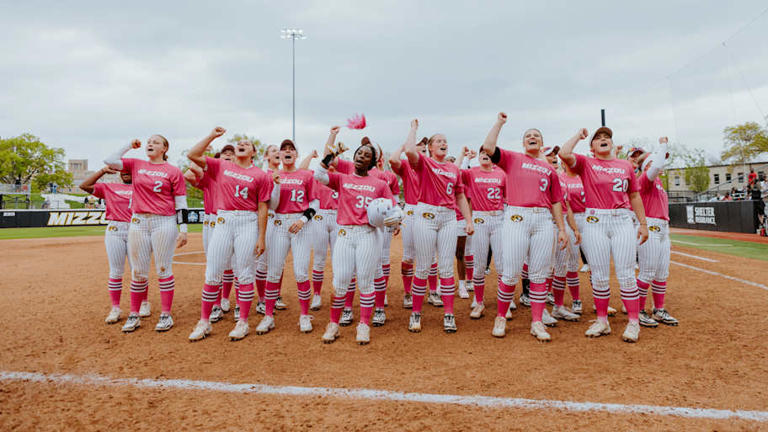 Mizzou Softball Avoids Sweep with Victory Against Top-Ranked Texas A&M