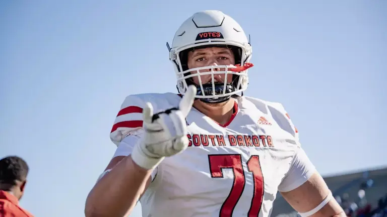 South Dakota transfer OL Joe Cotton commits to Cincinnati