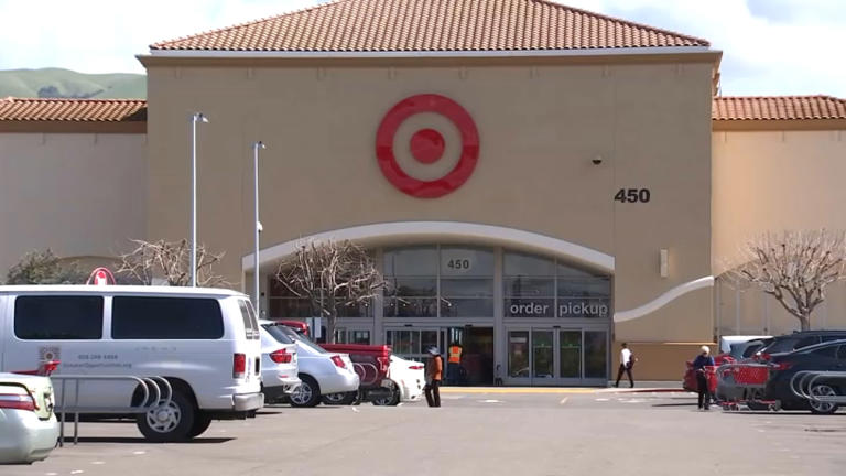 Giant new Target coming to shopping center in far northern suburb as ...