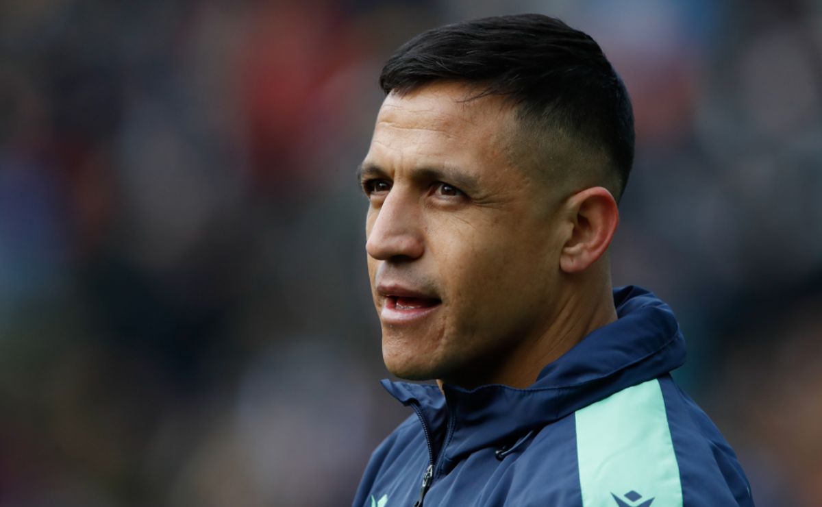 Histórico de Universidad de Chile le marca la cancha a Alexis Sánchez ...