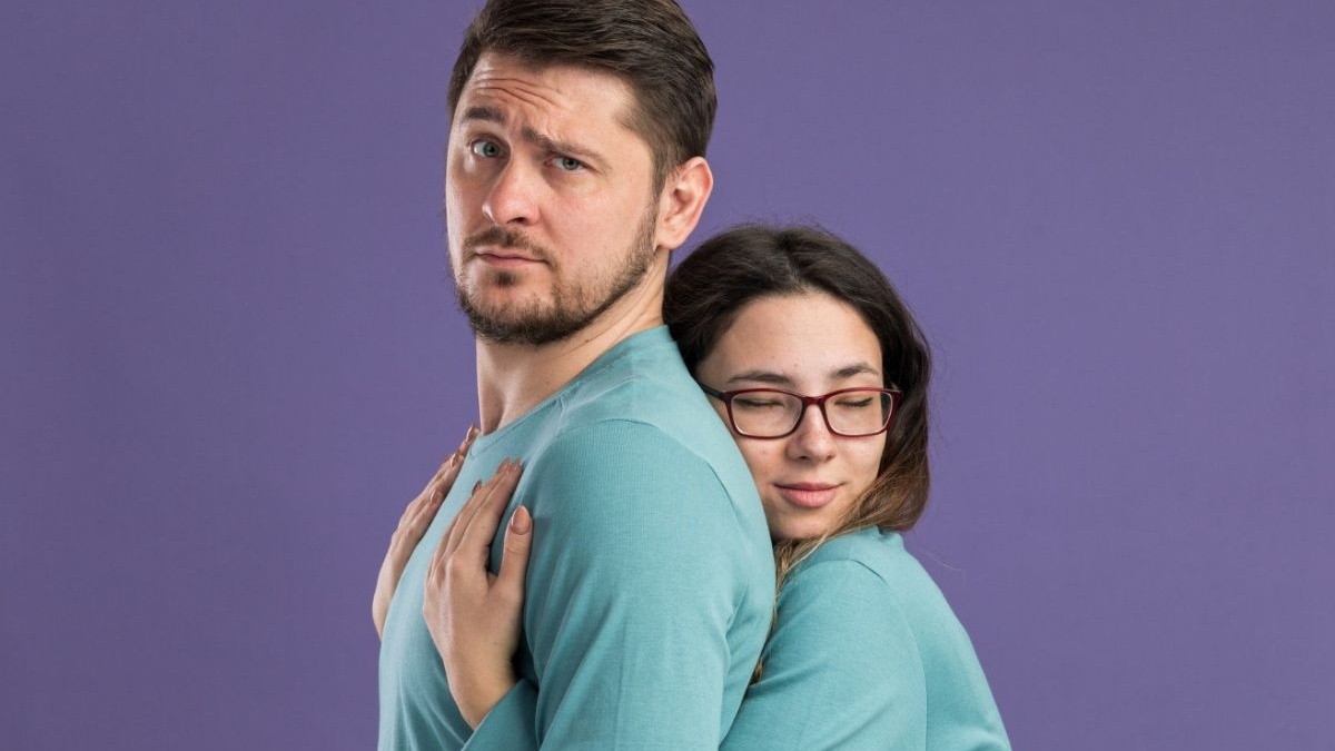 How to Handle It When Your Boyfriend Acts Indifferent