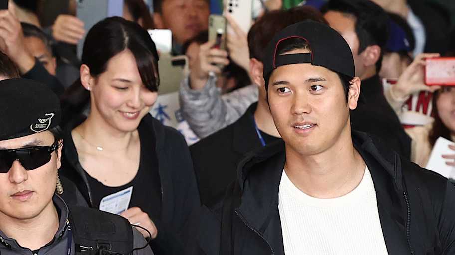 Who is Shohei Ohtani's wife Mamiko Tanaka?
