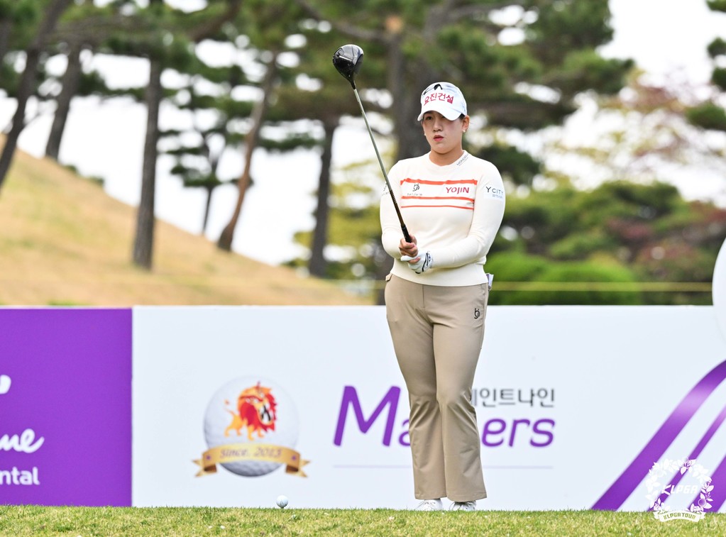 [KLPGA] '7언더파 약진' 홍지원, 넥센·세인트나인 마스터즈 우승 경쟁 합류