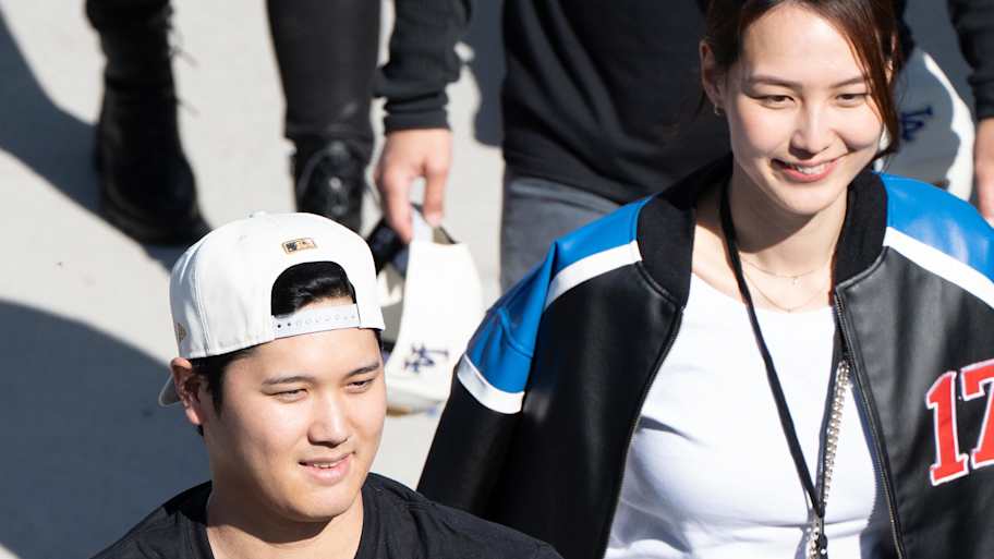 Who is Shohei Ohtani's wife Mamiko Tanaka?