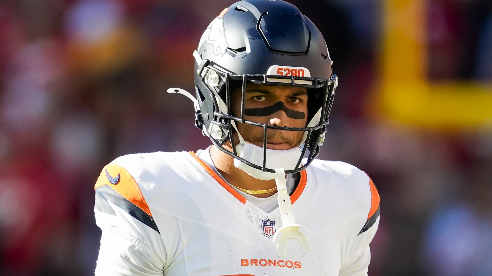 DB Devon Key re-signs with Broncos