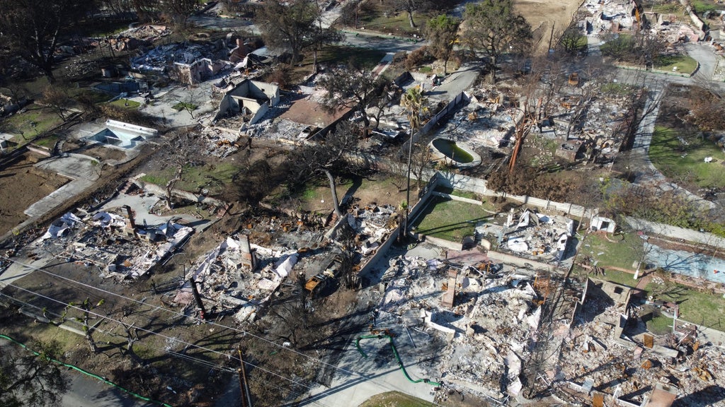 Elevated lead levels in soil tests close 2 Pasadena ballpark infields