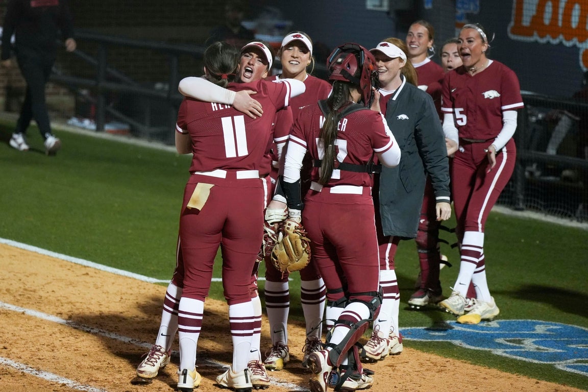 Eye-catching photos highlight NCAA softball action