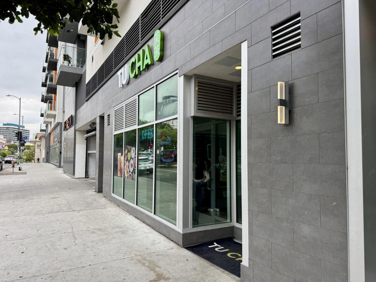 Australia’s Biggest Dessert Content Creator Is Now Serving Stunning ...