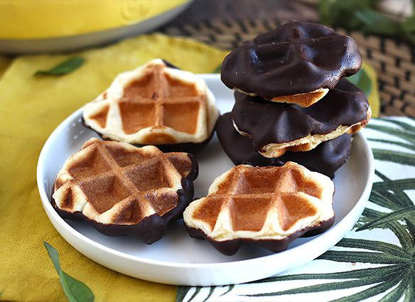 Mini chocolate waffles
