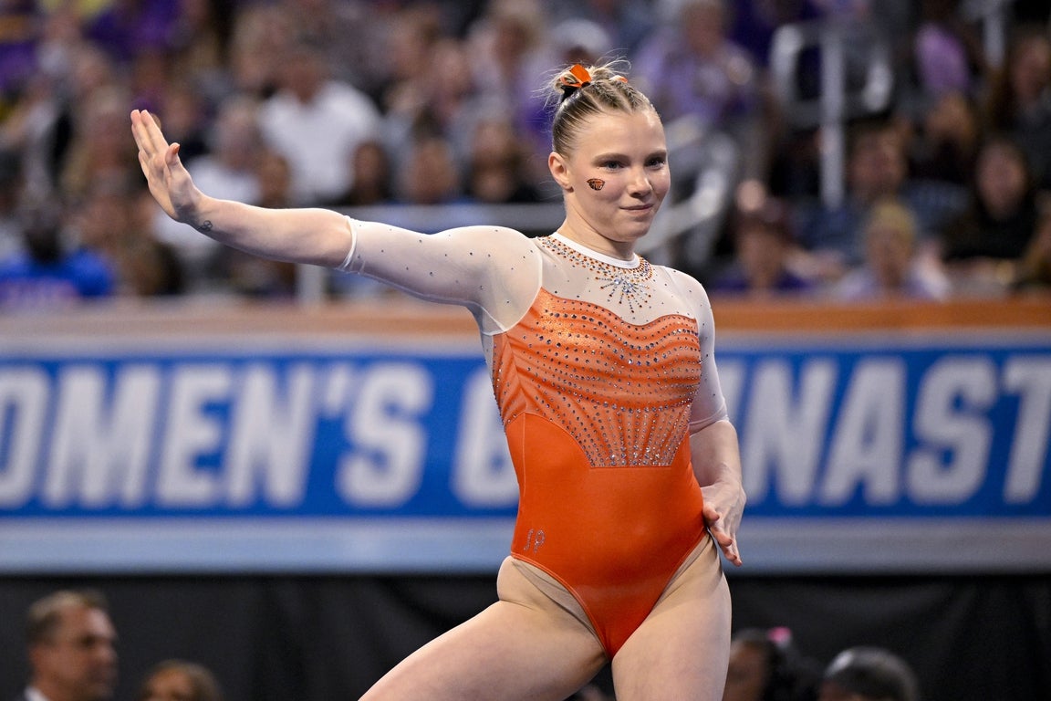 Sensational pictures of Jordan Bowers, Jade Carey and other leading ...