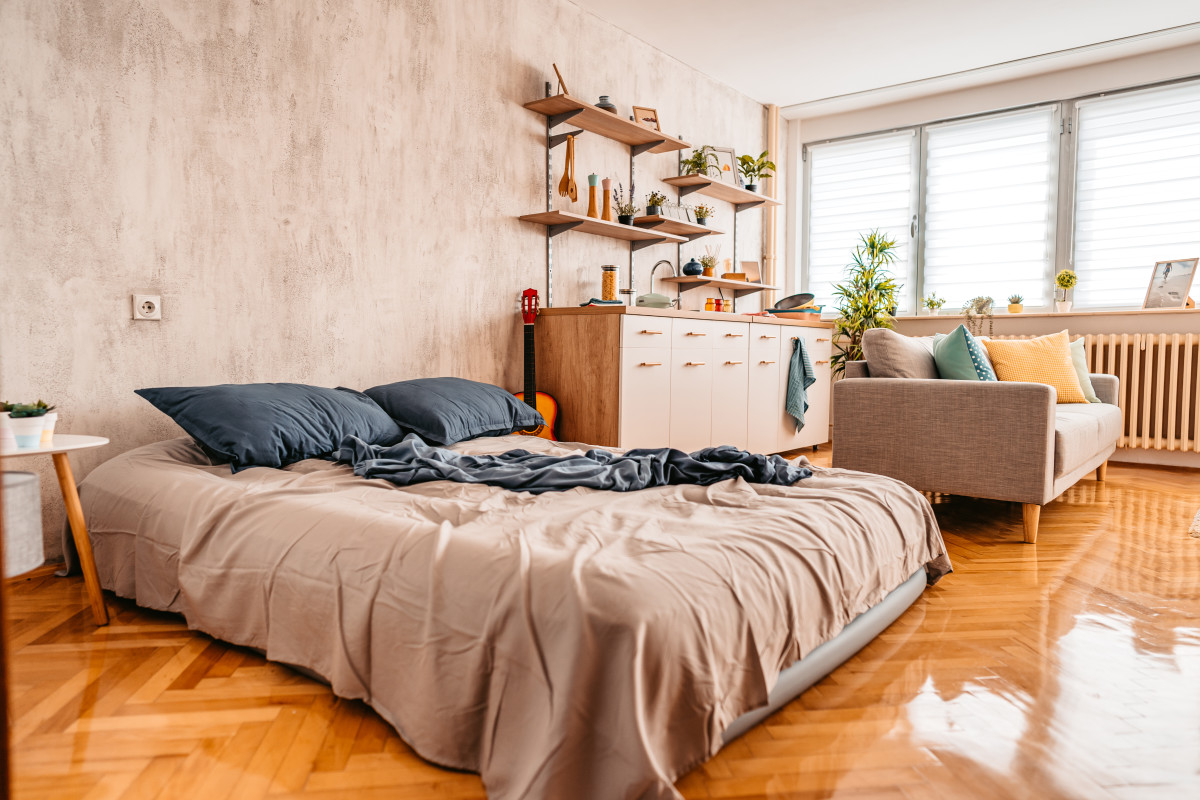 These Tips For Making a Studio Apartment Feel Larger Are Pure Genius