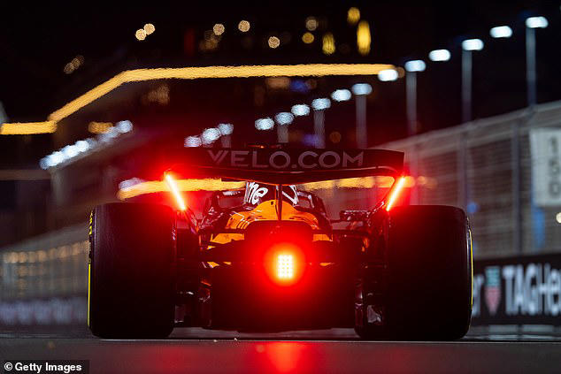 Oscar Piastri fires early shot in McLaren one-two as Aussie chases a 15-year first at Saudi ...