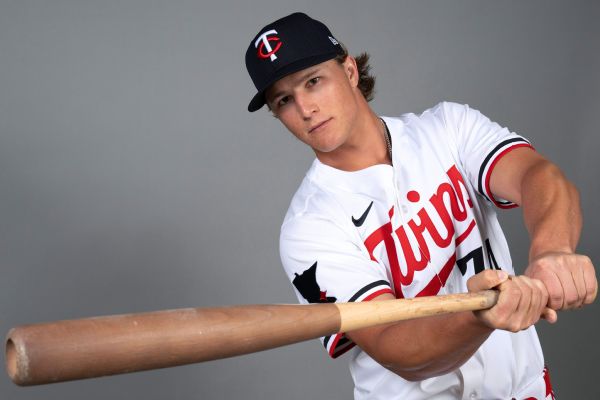 Twins call up prospect Luke Keaschall for MLB debut vs. Braves