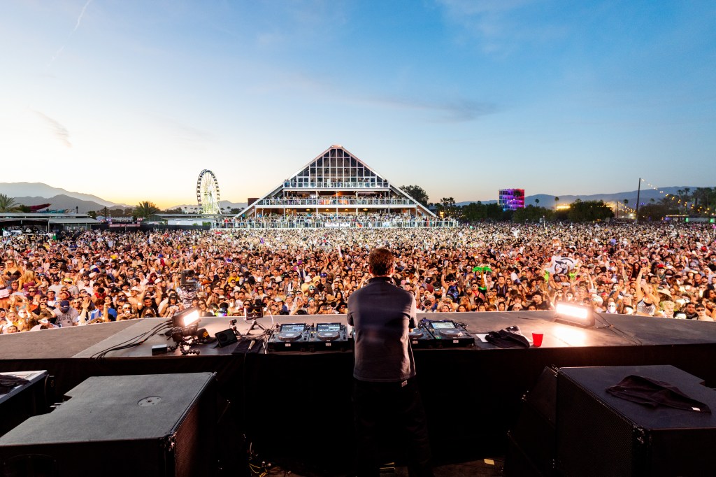 Coachella Livestream Schedule: How and When to Stream the Weekend 2 ...