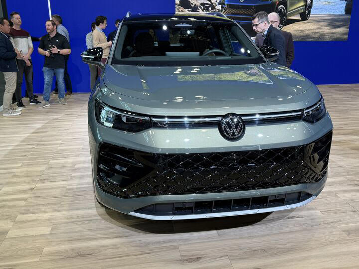 Volkswagen debuts Tiguan Turbo at 2025 New York Auto Show