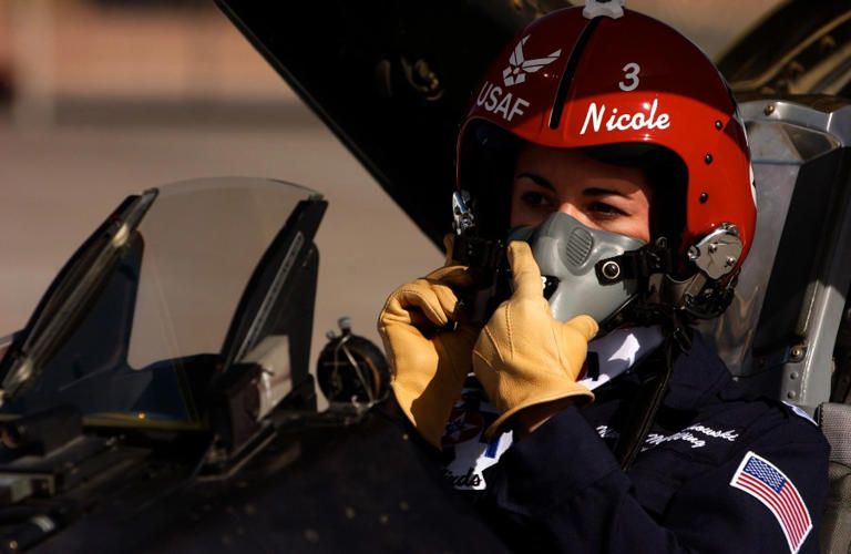 First female Thunderbird pilot removed from Air Force website
