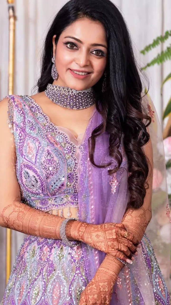 Too Cute to Handle! Janani's delightful pictures