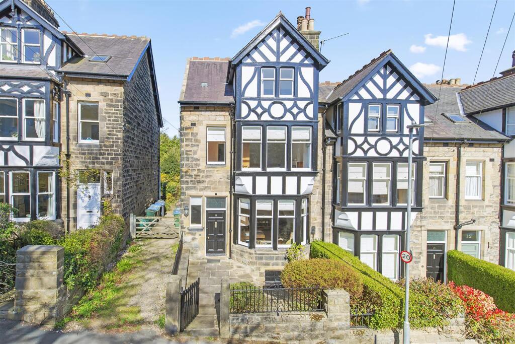 17 pictures inside this substantial Ilkley home with scope to create a ...