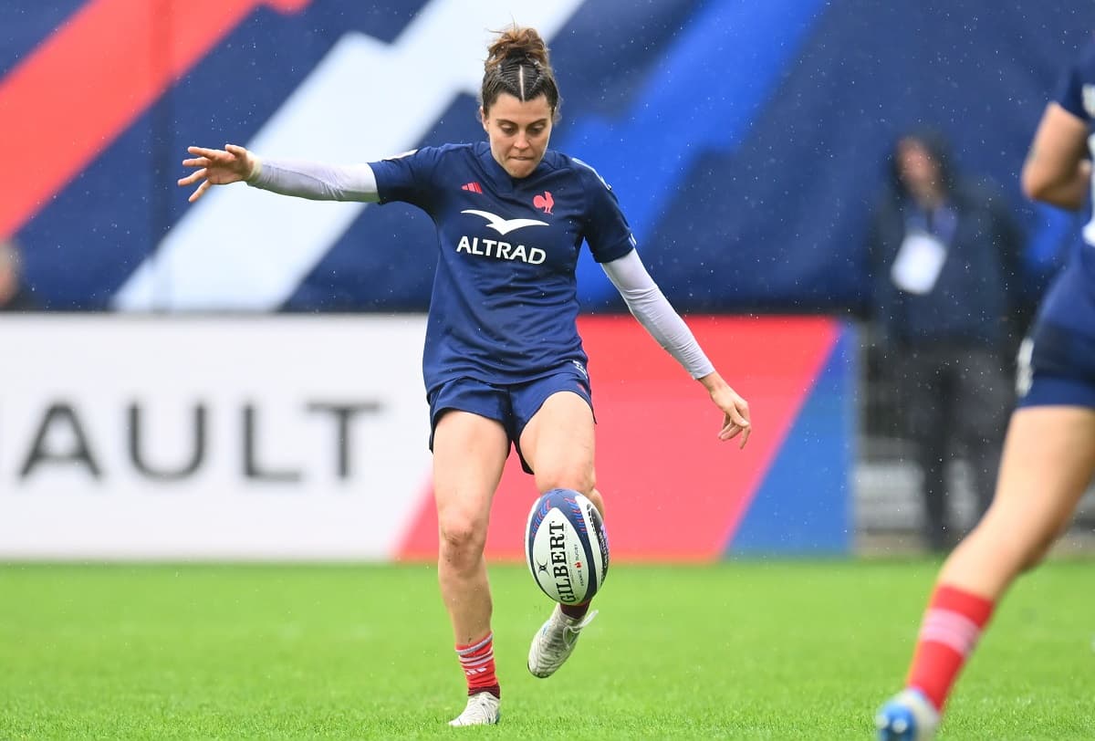 XV de France: comment Carla Arbez, la n°10 des Bleues, a amélioré son ...