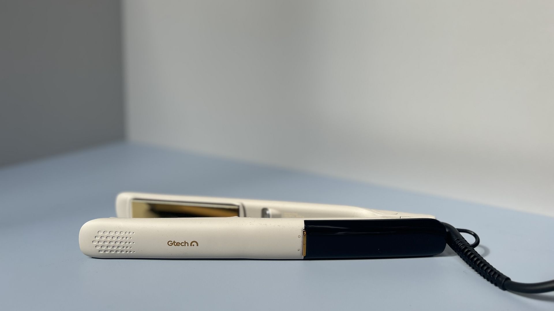 Gtech’s haircare debut starts strong with these new straighteners – I'm ...