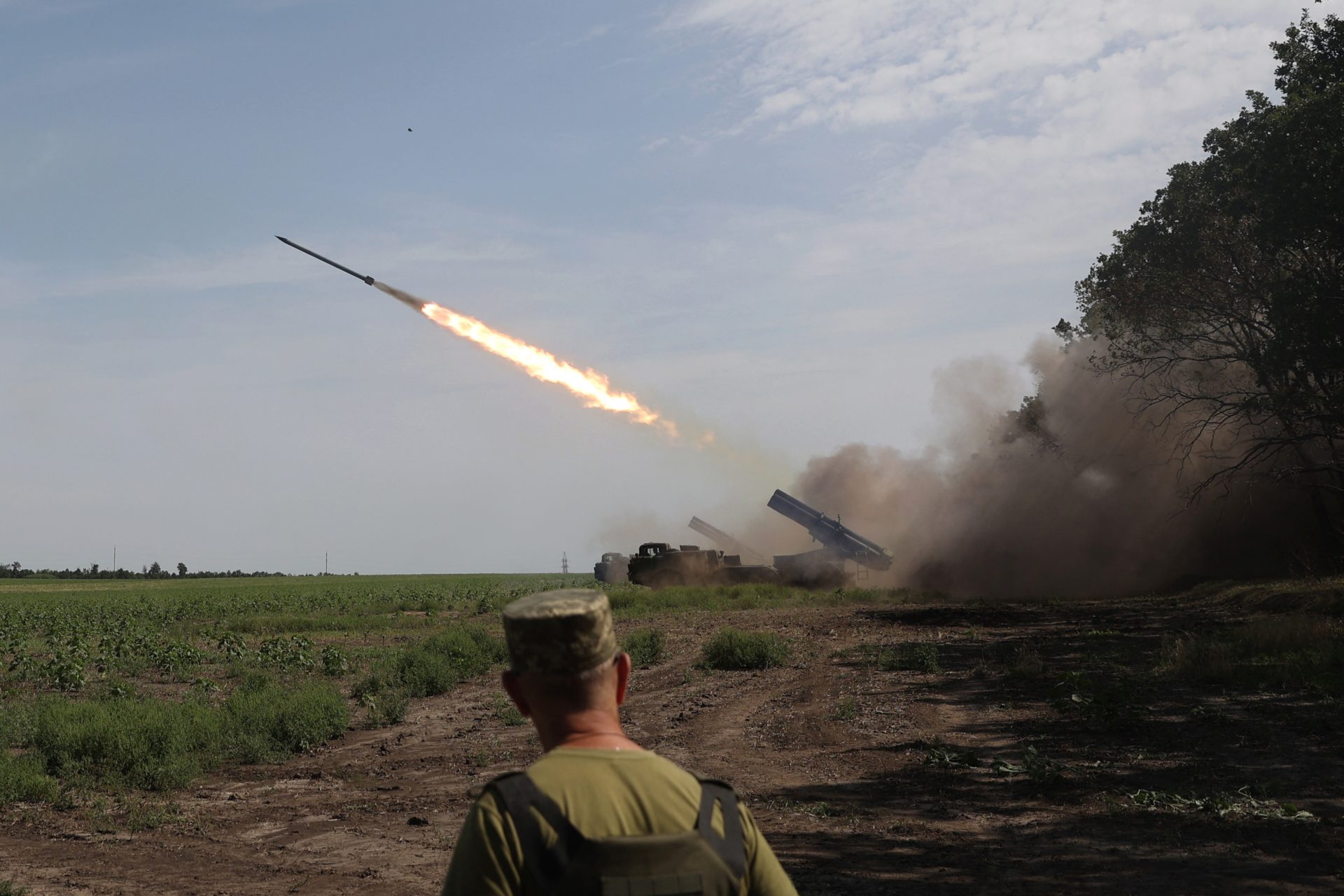 Combat footage captured a Ukrainian rocket strike on a rare Russian weapon