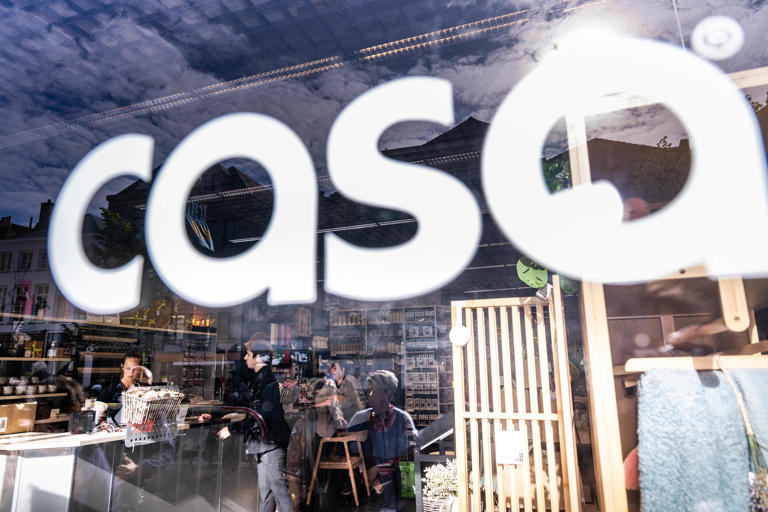 Faillissement CASA - Laatste keer uitverkoop in Casa-winkels in Gent ...