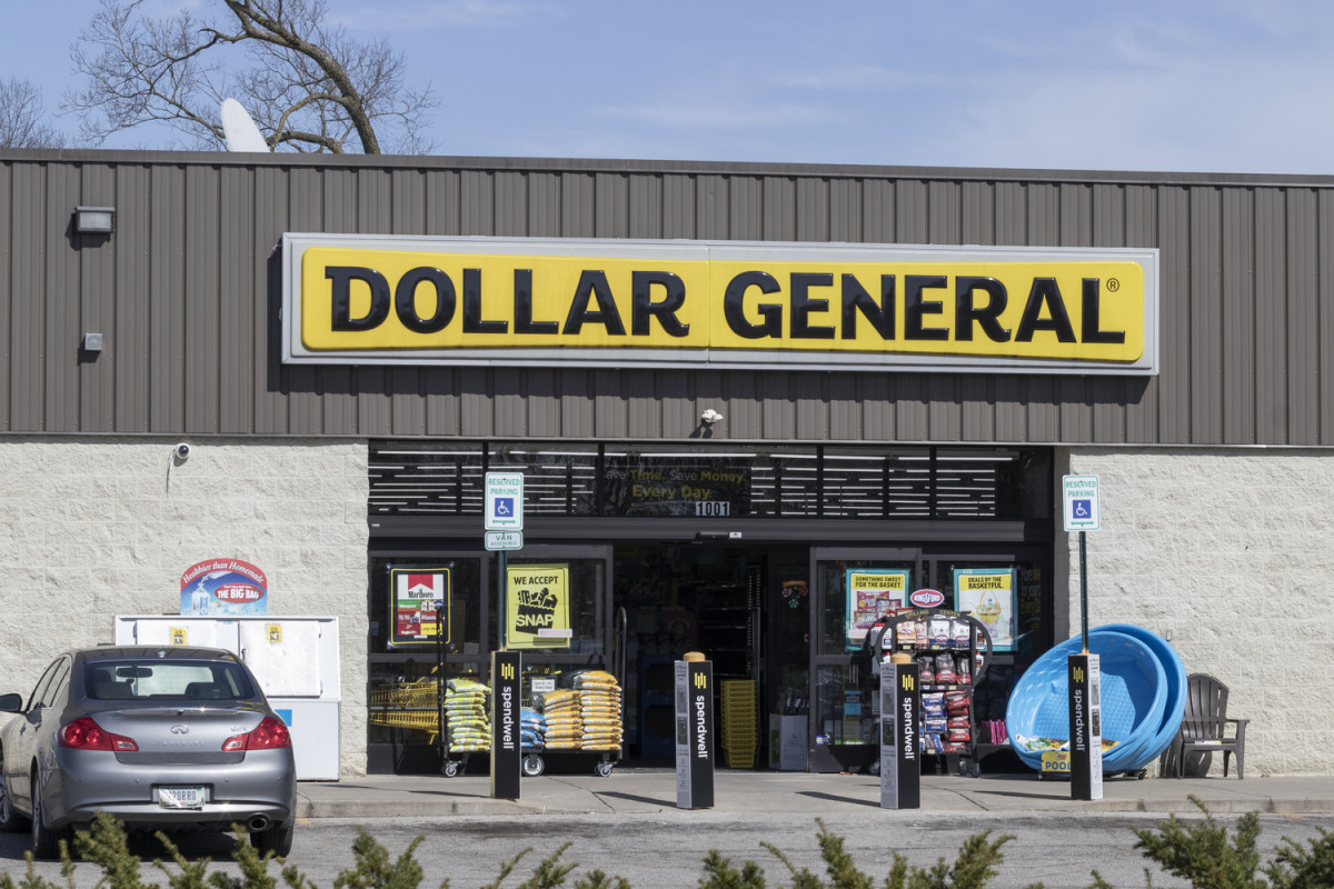 What are Dollar General's Easter Hours?